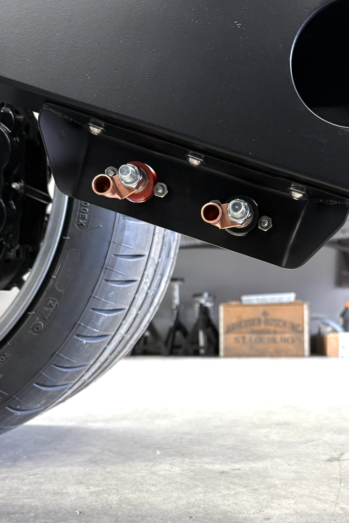 Chassis Mounted Power Bulkhead Kit – Level 7 Motorsports